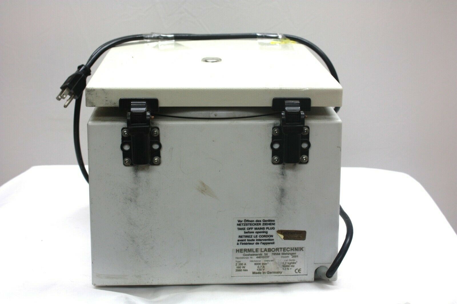 Labnet Hermle Tabletop Z200A Centrifuge (419GS) - DIAGNOSTIC