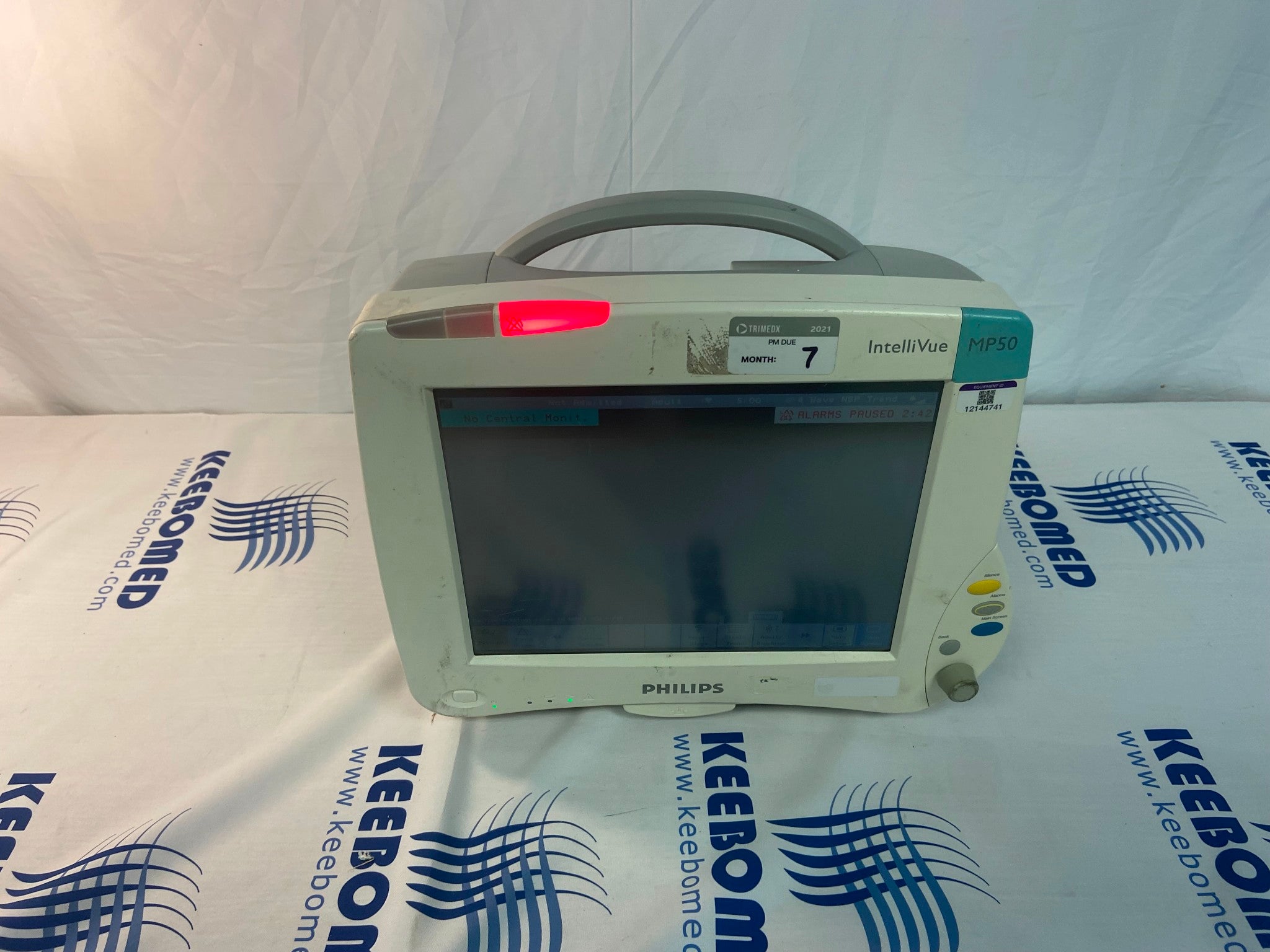Philips MP30 IntelliVue Patient Monitor PM8004A. SN:DE44032051