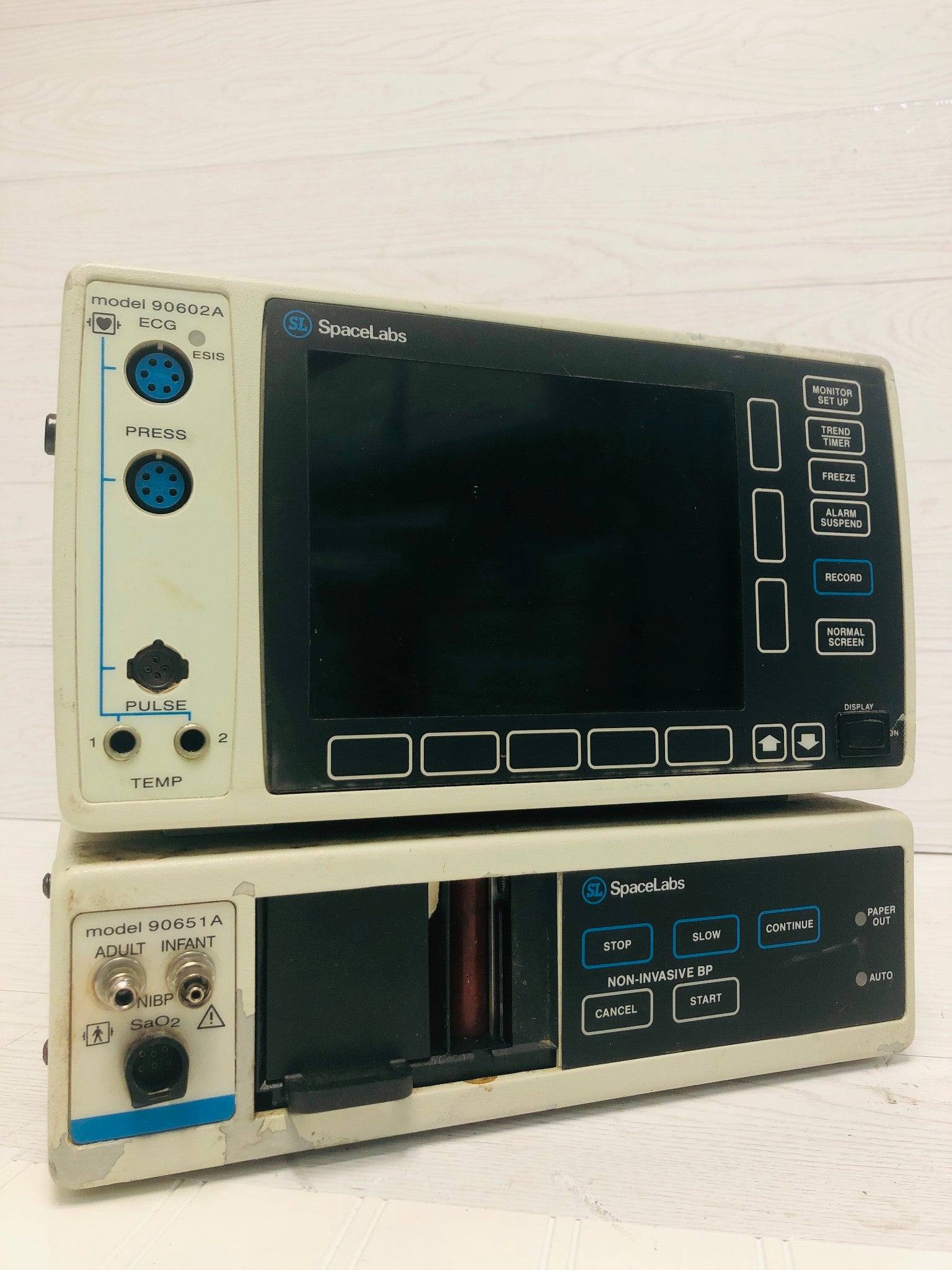 Spacelabs ECG Monitor - DIAGNOSTIC ULTRASOUND MACHINES FOR SALE