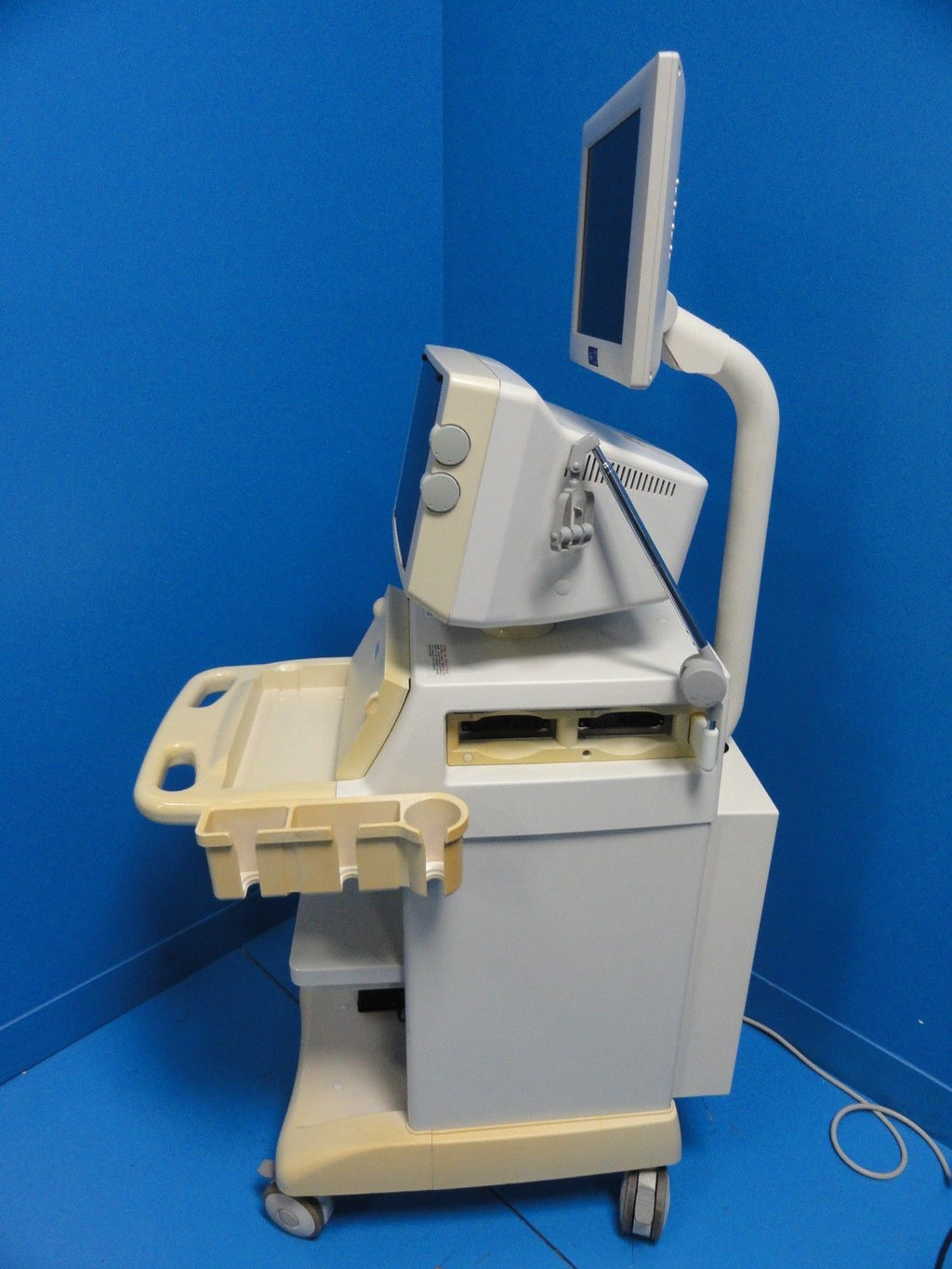 Toshiba Just Vision 400 SSA-325A Diagnosic Vet Ultrasound W/ Computer